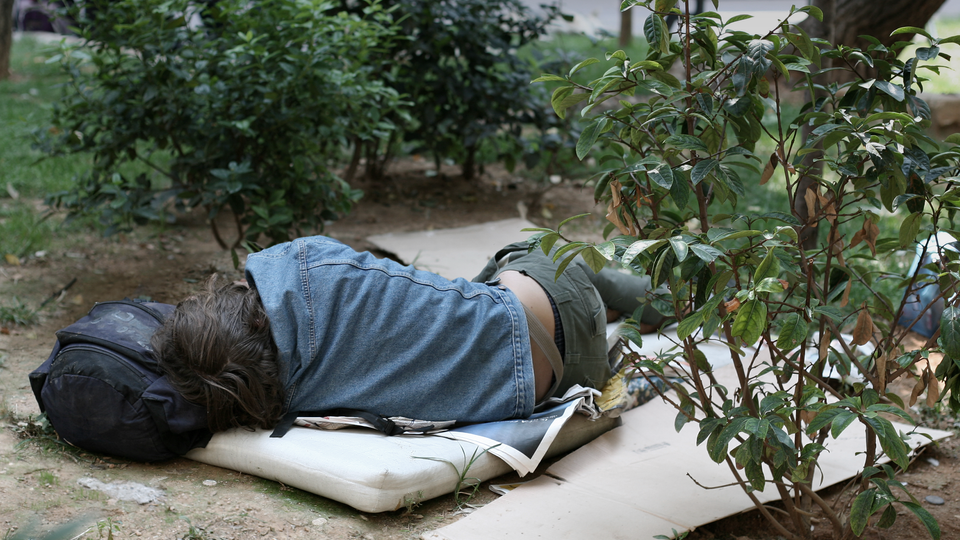 Unseen Struggles: Impacts of Homelessness on Women with Schizophrenia ...